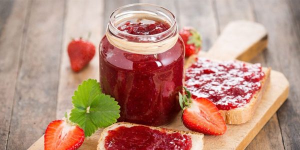 Low-Carb Strawberry Jam Recipe - Keto-Friendly Condiment